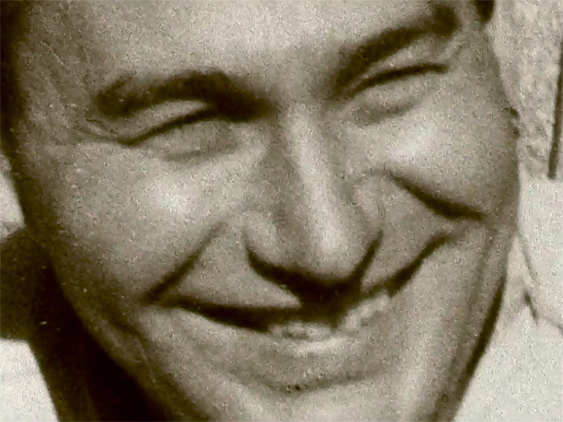 Jan Krizek Sculptures and Bees | dafilms.com | watch online