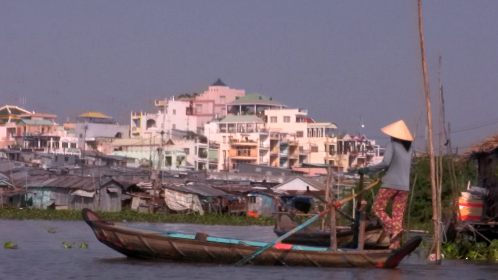 Forgetting Vietnam - dafilms.com | watch online