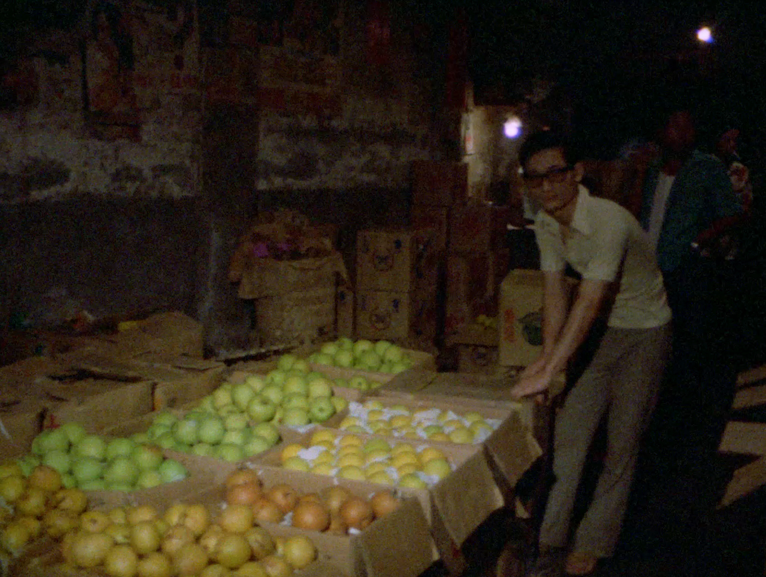 A Day at the Central Market - dafilms.com | watch online