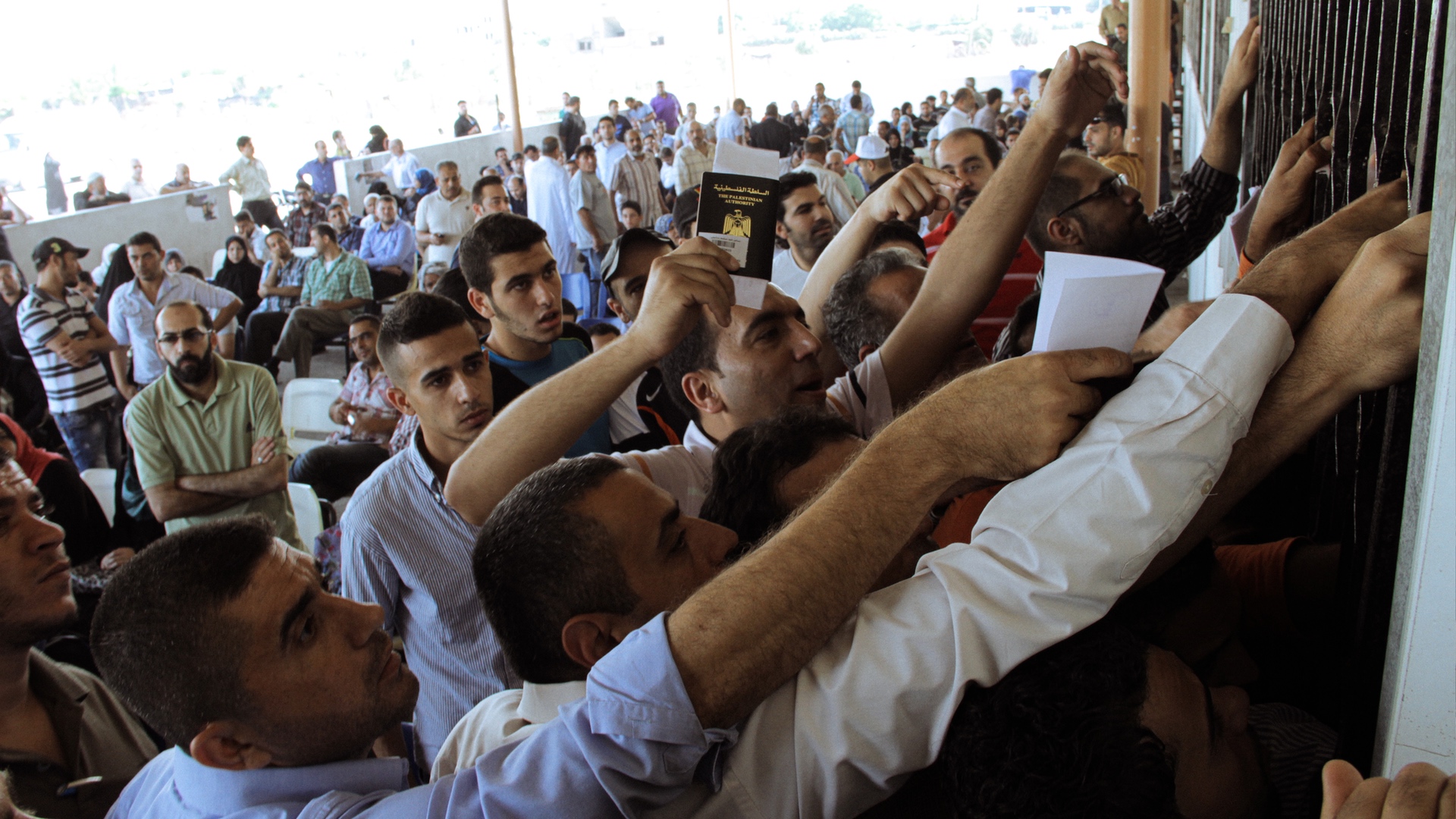 Life is Beautiful - Al Haya Helwa - dafilms.com | watch online